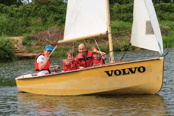 Ripley sailing club has new all-star crew | wokingnewsandmail.co.uk