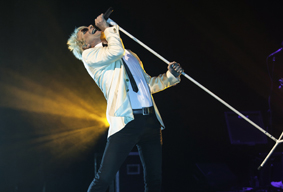 Get ready to Rod 'n' roll with music royalty Stewart ...