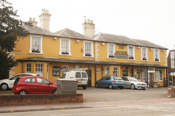 Last orders for Knaphill pub ? | wokingnewsandmail.co.uk