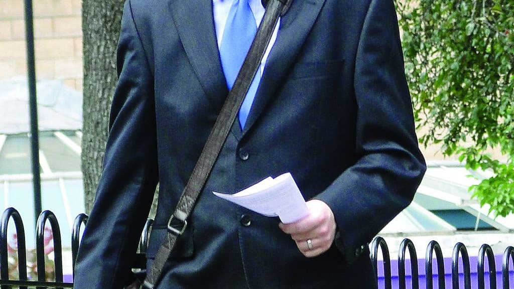 Married 'upskirter' avoids immediate prison sentence ...