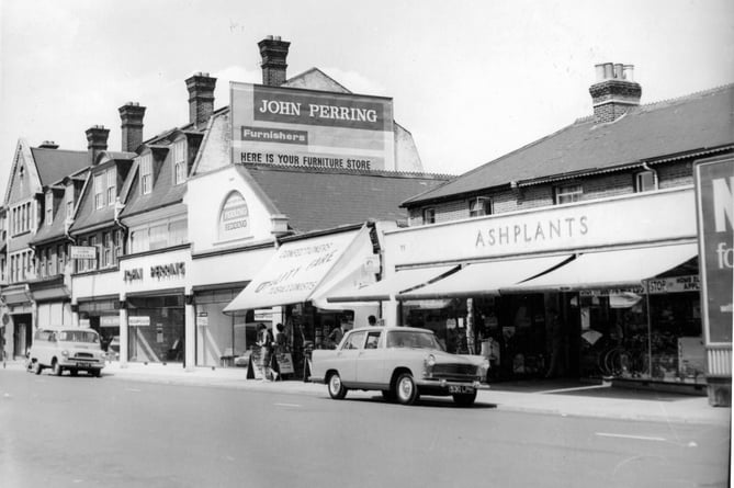 Going down Goldsworth Road | wokingnewsandmail.co.uk