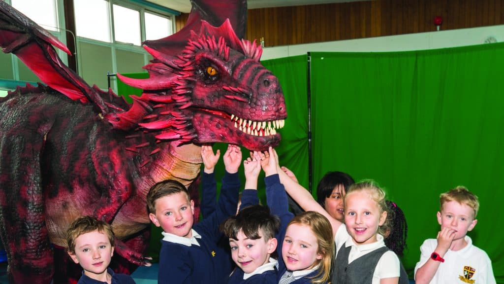 Dragon in school helps fire pupils’ imaginations | wokingnewsandmail.co.uk