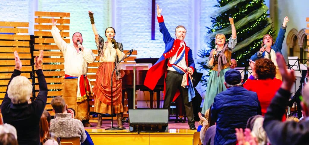 Les Miserables stars rouse carol concert, thanks to singing estate ...