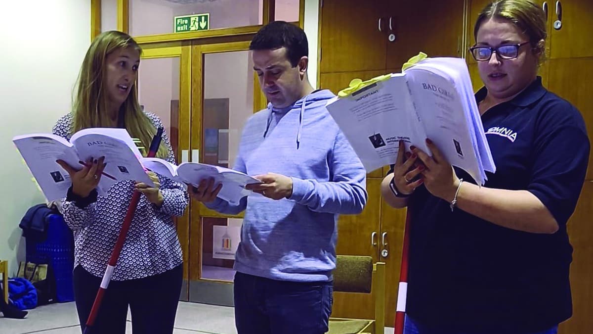 Theatre group offers Woking Mind a helping hand | wokingnewsandmail.co.uk