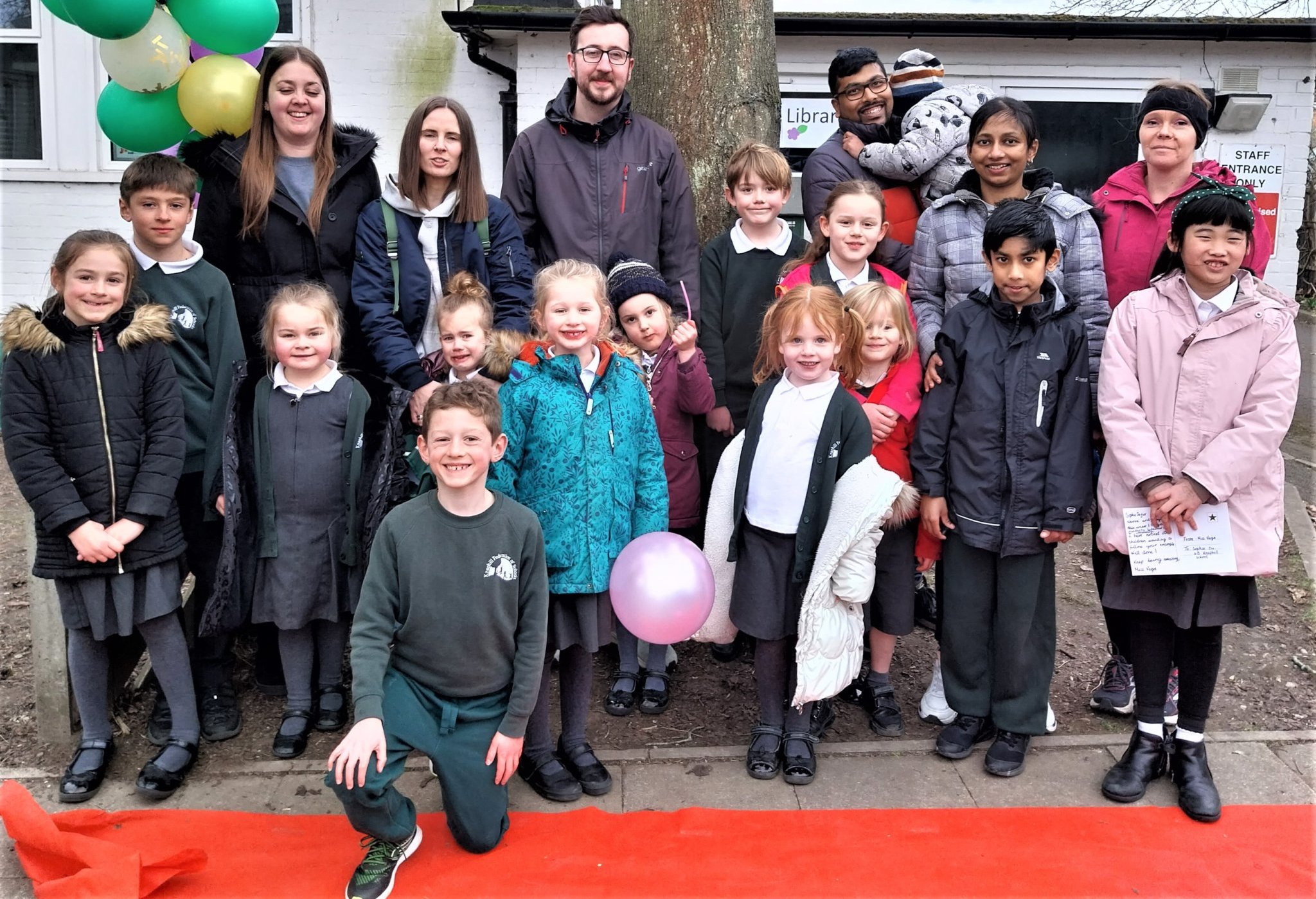 Pupils, teachers and parents from Knaphill School and Knaphill Lower ...
