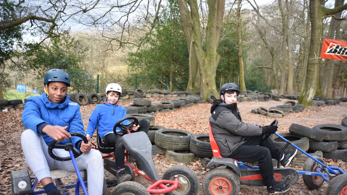 Chilling out: Knaphill Scouts rise above touch of frost to have great ...