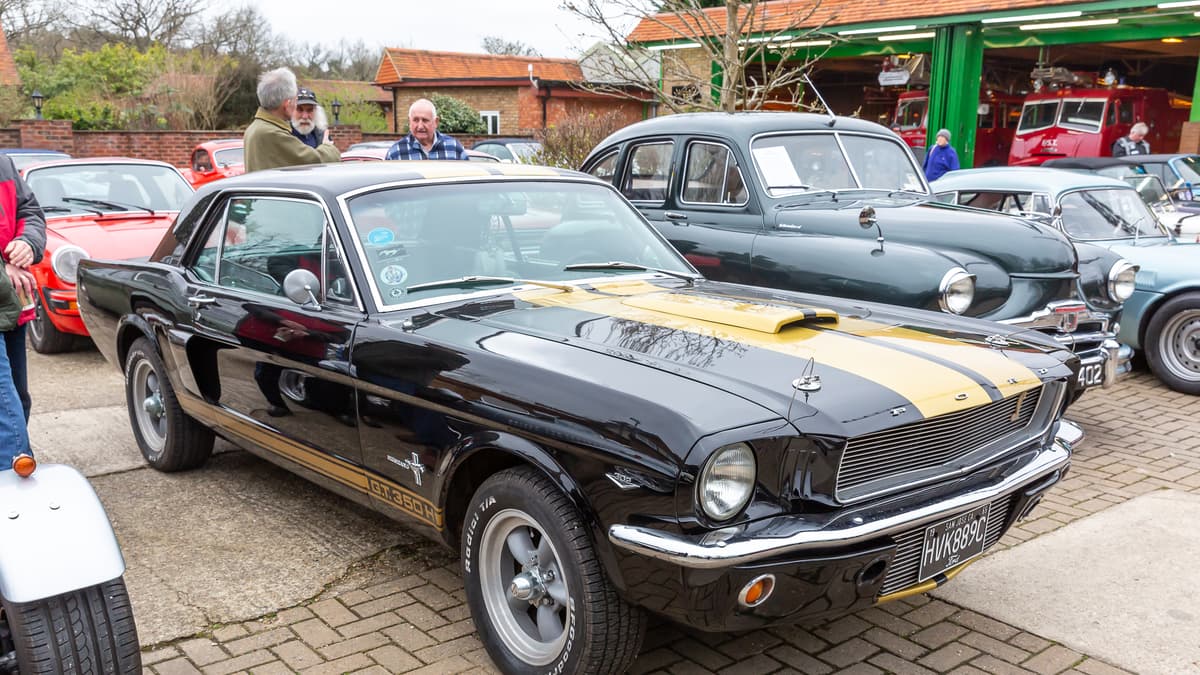 Classic cars alongside new cafe at Mimbridge Garden Estate in Chobham ...