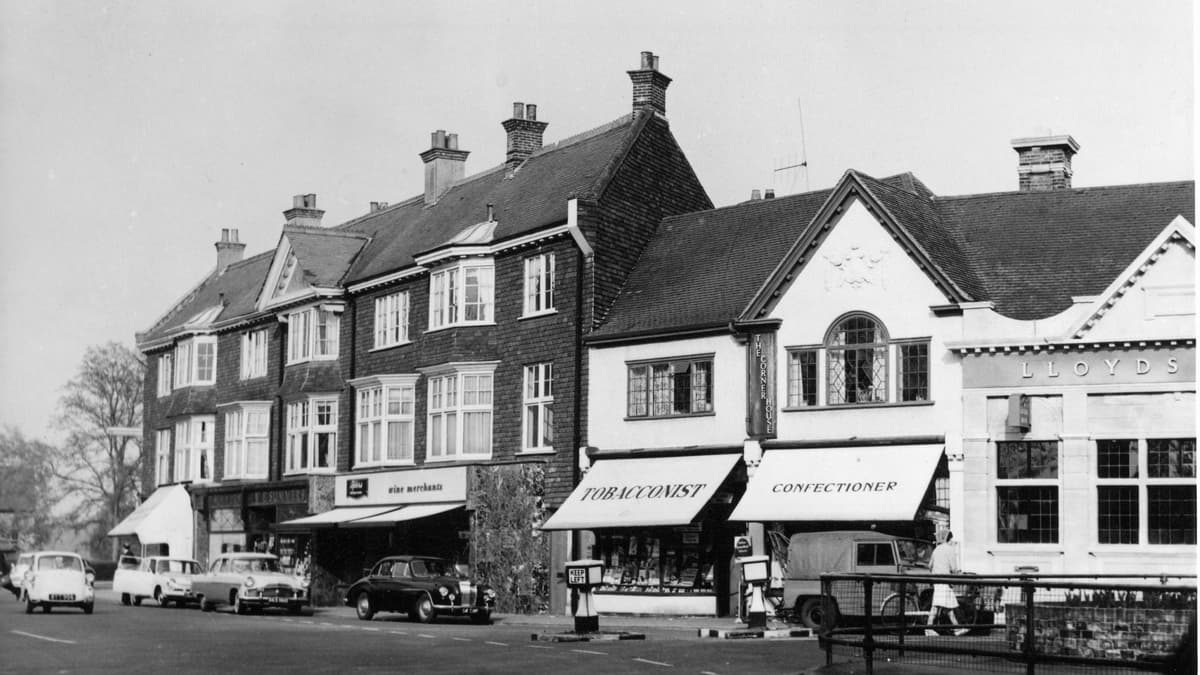 Peeps into the Past: So many evocative memories of the bygone Byfleets ...