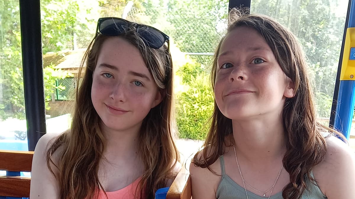 Alton Lions Club leads Marwell Zoo visit for 60 parents and children ...