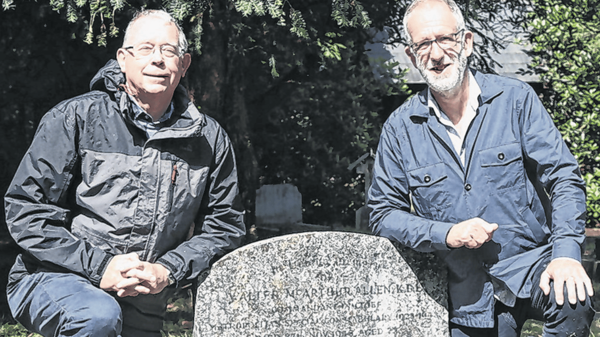 Reflecting on the lives of cricket stars Sir George Oswald Browning ...