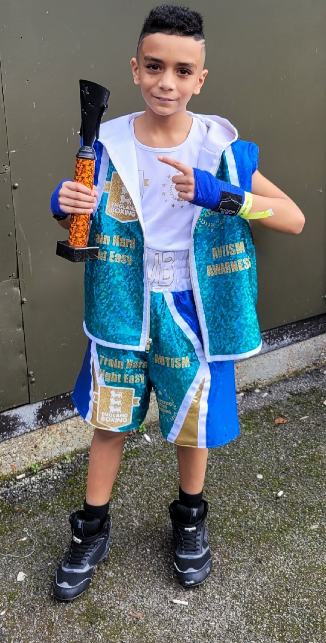 Woking boxing prodigy Ayub Mumin's career gets official go-ahead with ...