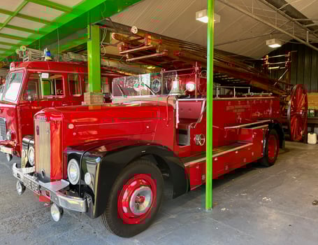 The vintage Surrey fire engines you can get up close to in Chobham ...