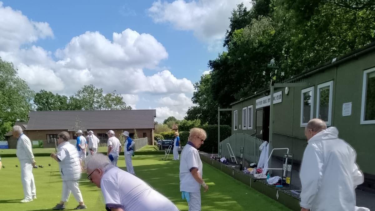 Mayford Hall Bowls Club earn two impressive wins | wokingnewsandmail.co.uk