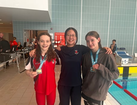 Regional competition medals for Woking Swimming Club under-15s ...