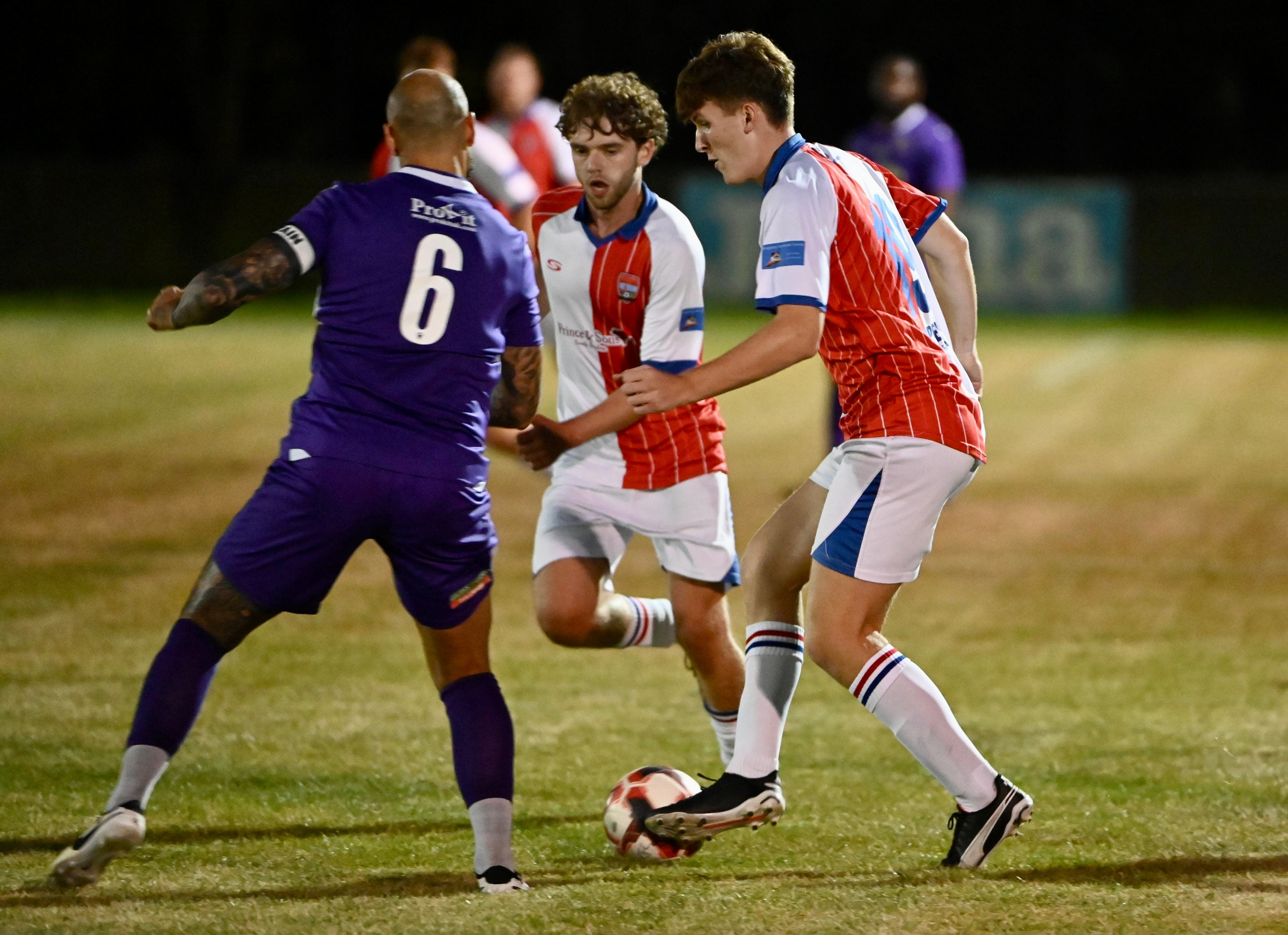 Knappers crash to home defeat | wokingnewsandmail.co.uk