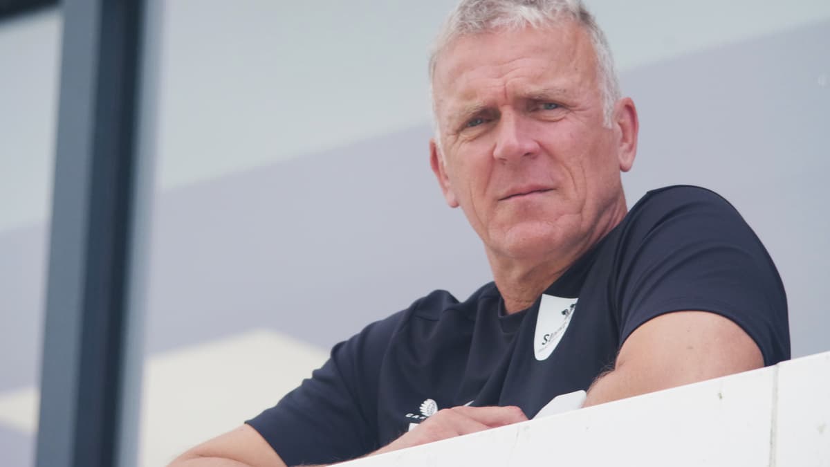 Surrey sign Kiwi international for Vitality Blast campaign ...