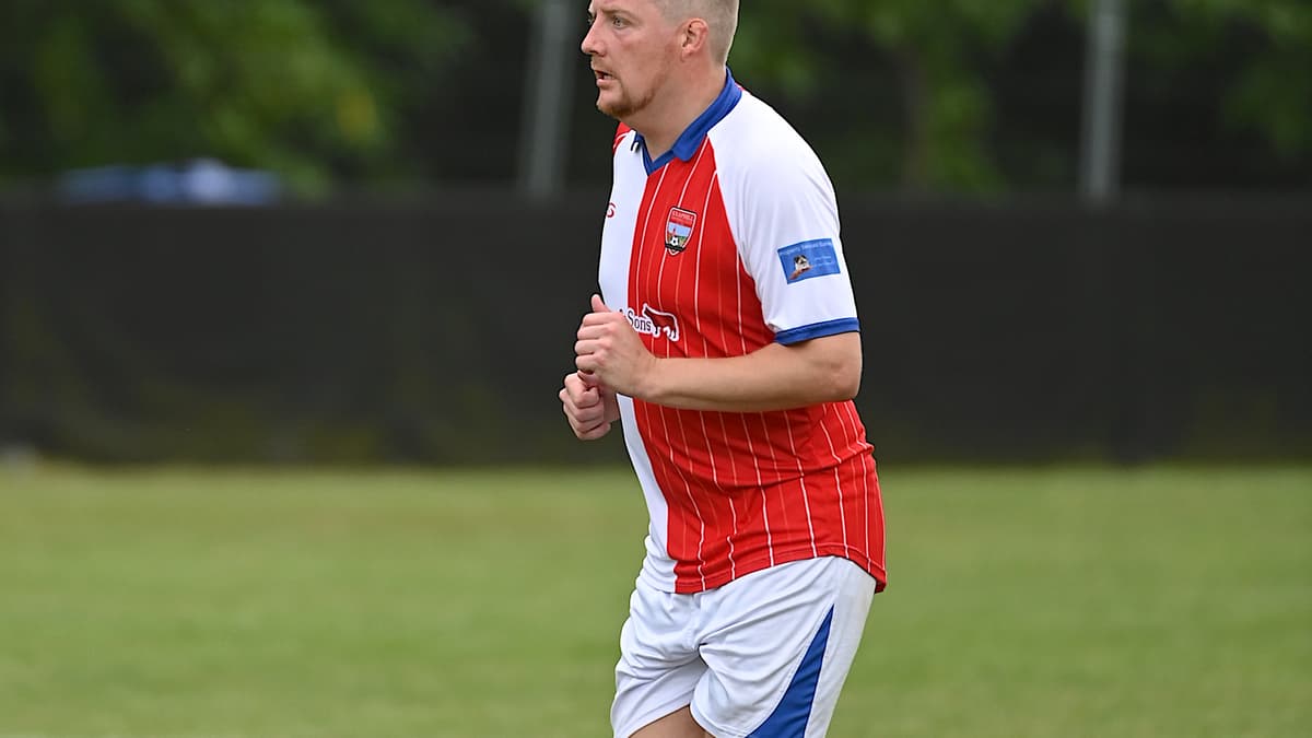 Knappers earn point against Brewers | wokingnewsandmail.co.uk