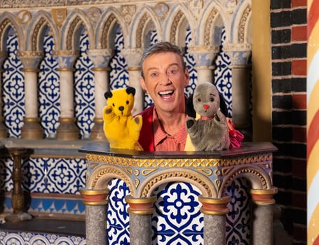 Woking panto Sleeping Beauty will be 'a belter' says Faye Tozer ...