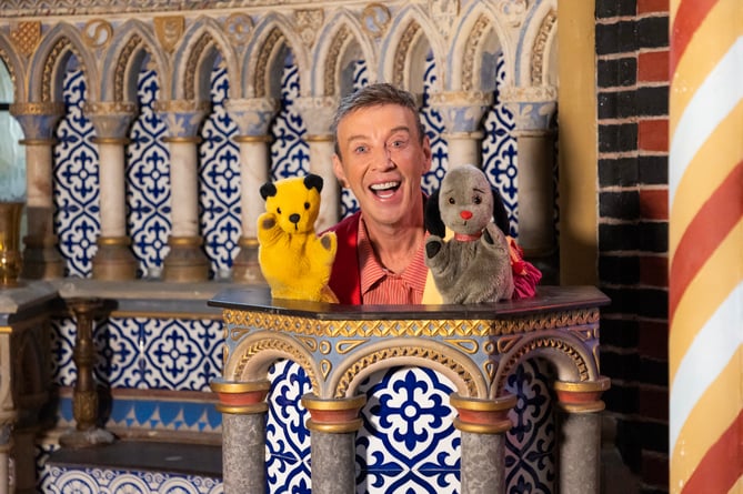 Woking panto Sleeping Beauty will be 'a belter' says Faye Tozer ...