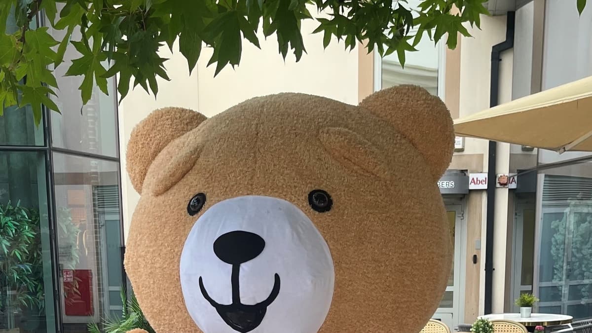 Bear with us! Sam keeps Woking on the ball | wokingnewsandmail.co.uk