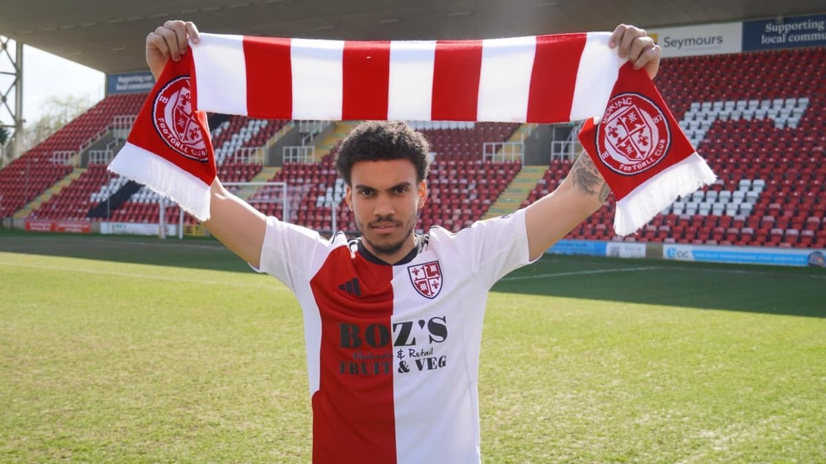 Cards sign midfielder on loan from Championship outfit ...