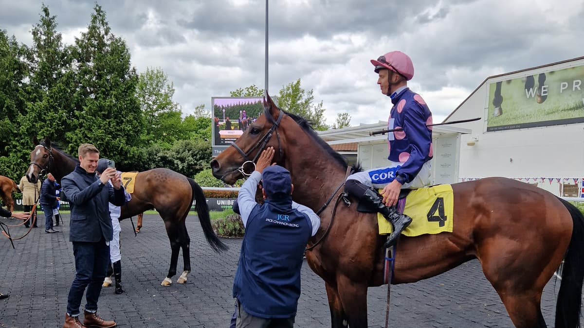 Dramatic Kempton Park Community Raceday provides plenty of tight ...
