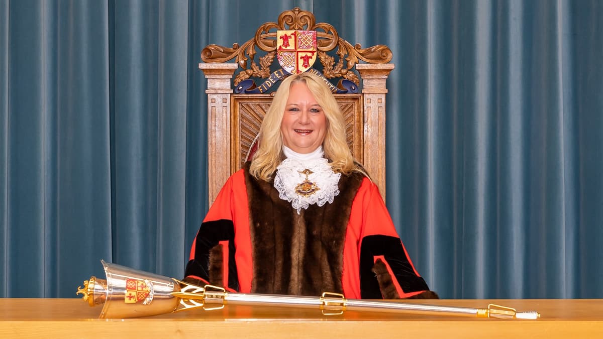 Mayor praises work of chosen charity | wokingnewsandmail.co.uk