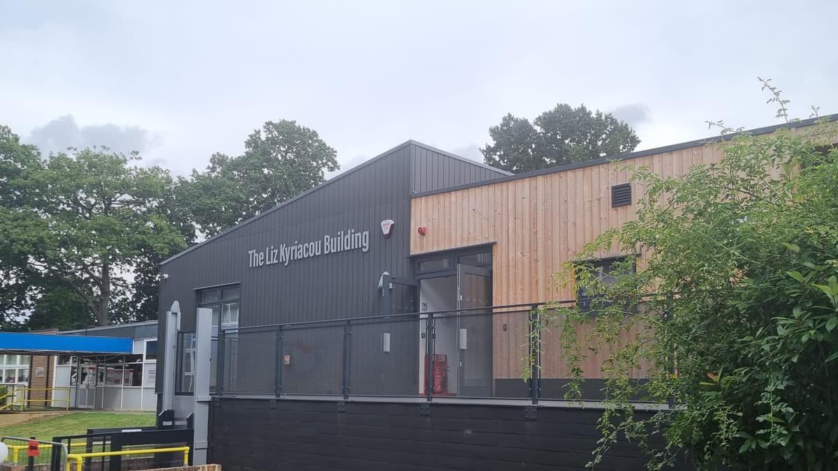 Woking High School alumni go back in time at Horsell Village Show ...