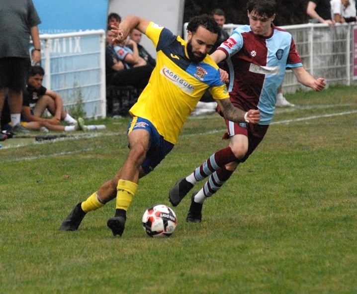 Superb comeback earns Guildford City hard-earned point at Badshot Lea ...