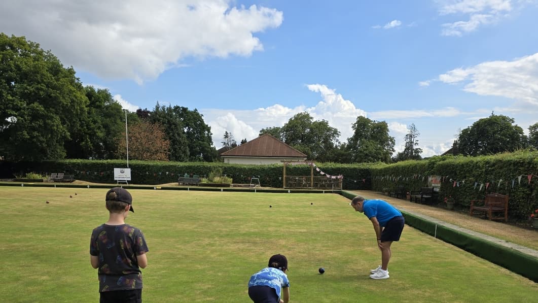 Byfleet Bowls Club launch free summer session for young players ...
