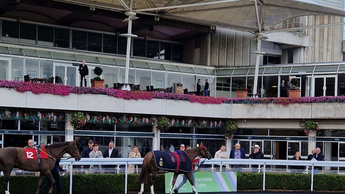 Aidan O'Brien makes history with third consecutive St Leger win ...