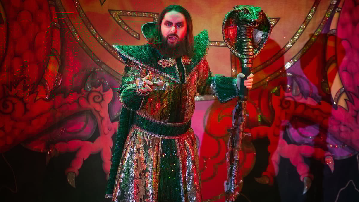 Aladdin a dazzling triumph for Camberley Theatre | wokingnewsandmail.co.uk