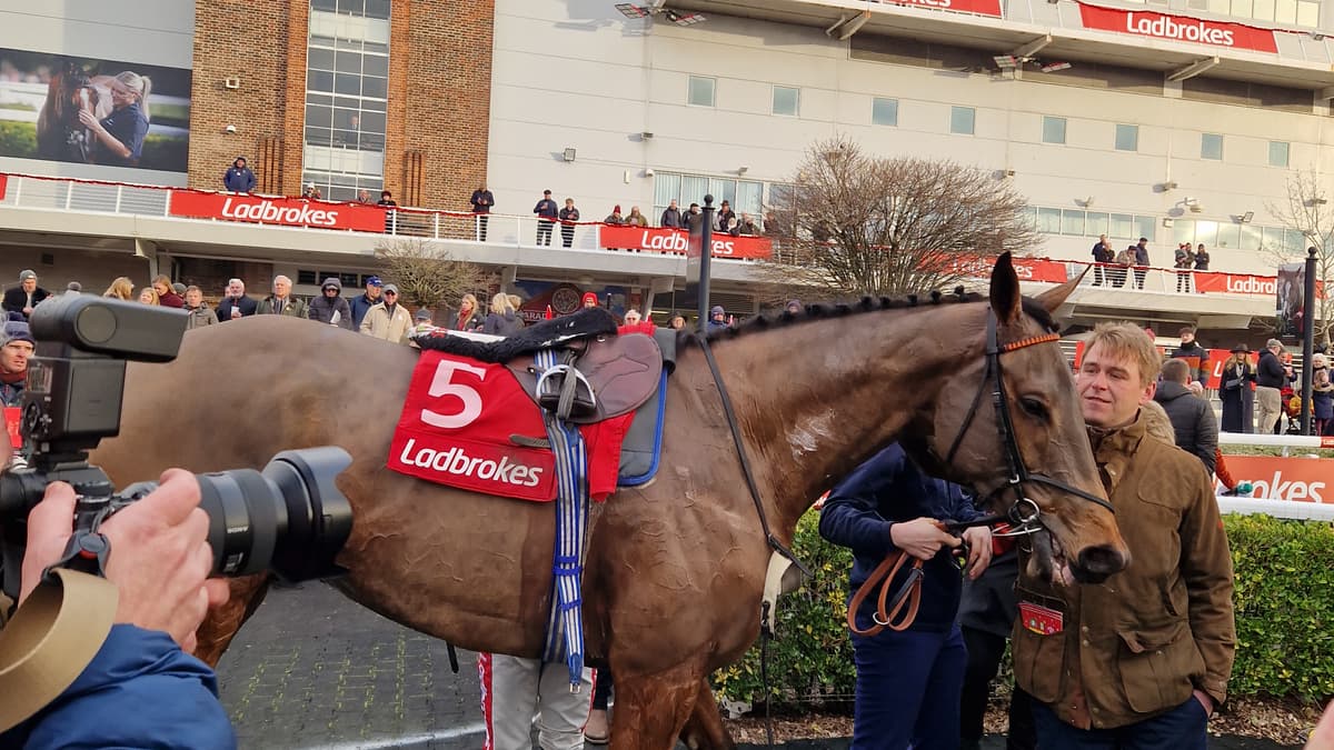 The Jukebox Man wins King George VI Chase at Kempton Park ...
