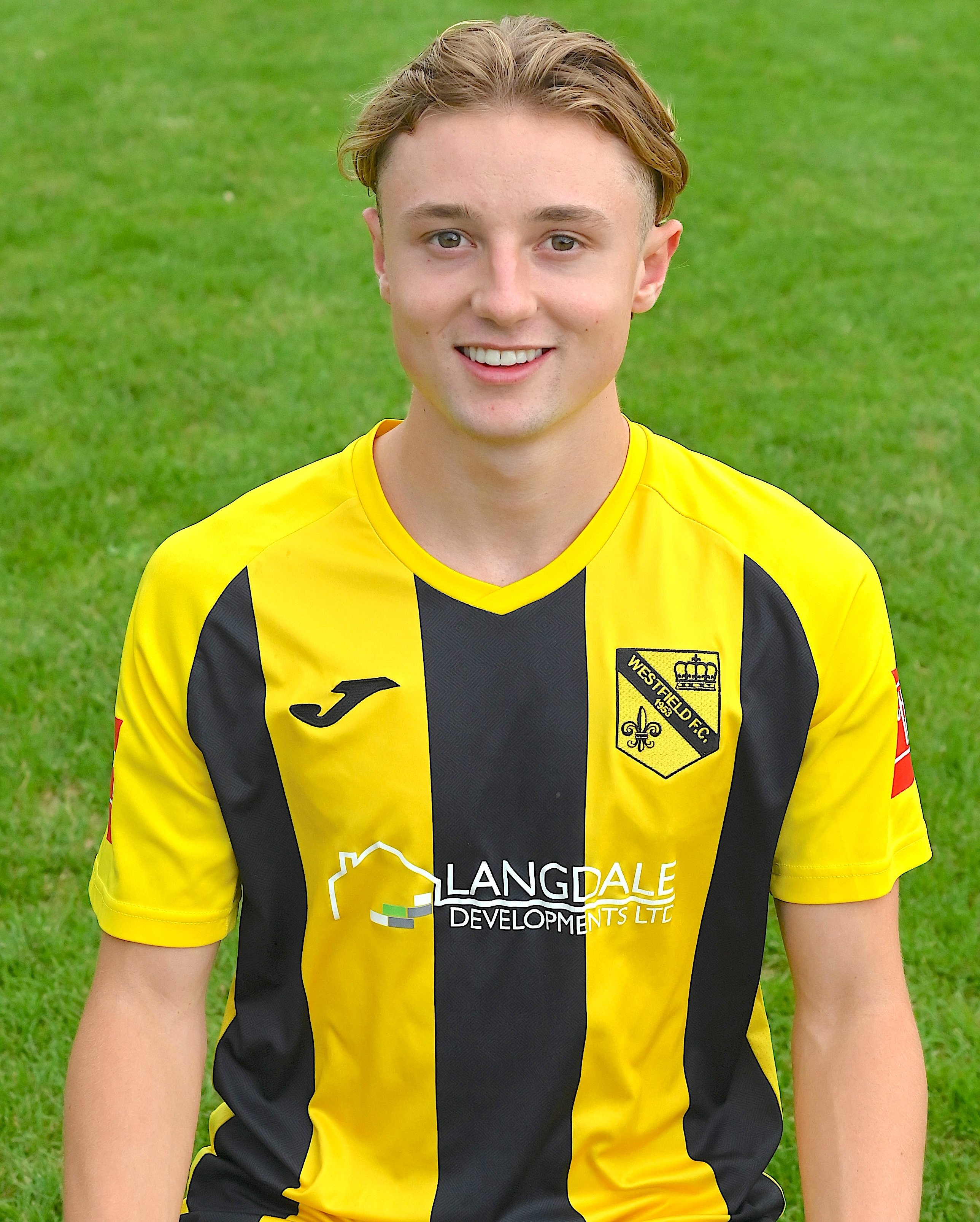 Westfield earn emphatic friendly win against Farnham Town ...