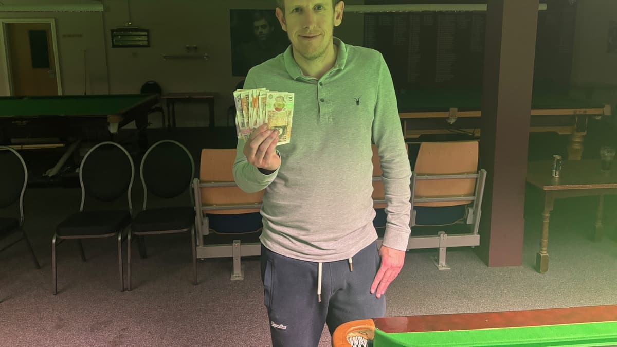 Woking cueist Ian Rose makes winning return to Cuestars snooker circuit ...