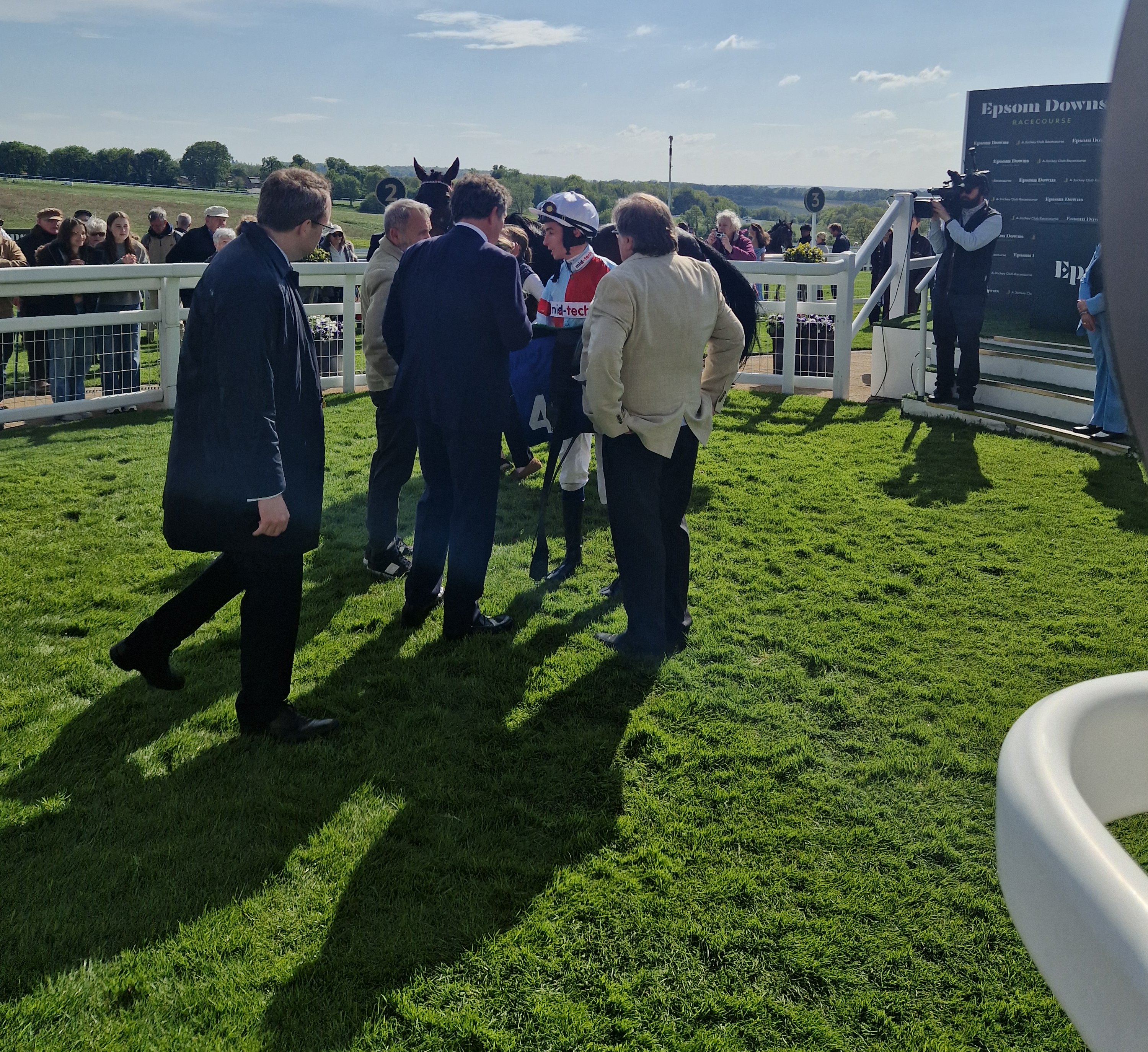 Unbeaten Saxon Street wins Betfred Blue Riband Trial Stakes at Epsom ...